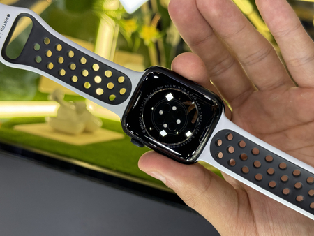 Apple Watch 7 45mm black