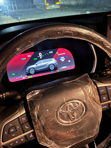 Toyota Higlander Hybrid 2022 год Limited