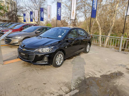 chevrolet onix LS MT