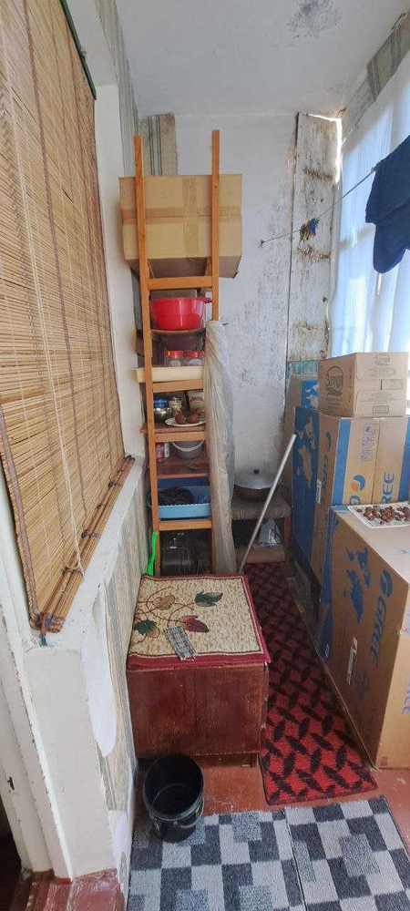 Срочно продам 1 комнатную Фархадский базар