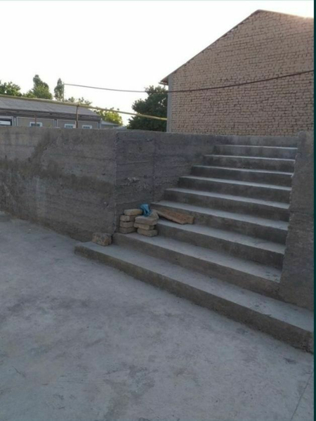 Уй сотлади такачида йолни бойида