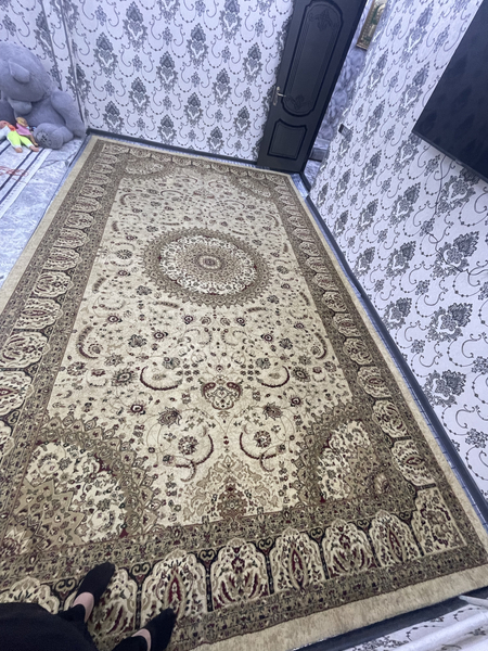 Gilam IMPERIAL 3x5 sotiladi