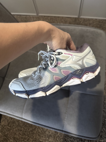 Кроссовки mizuno 35 размер