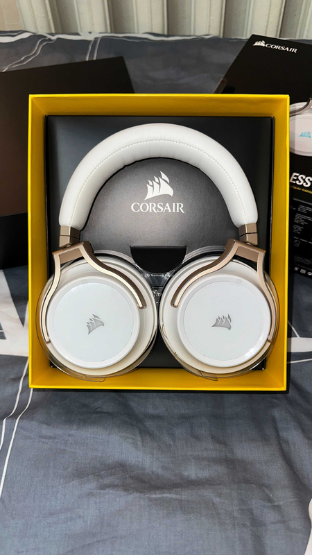 Беспроводные наушники | Corsair Virtuoso RGB Wireless (Белые)
