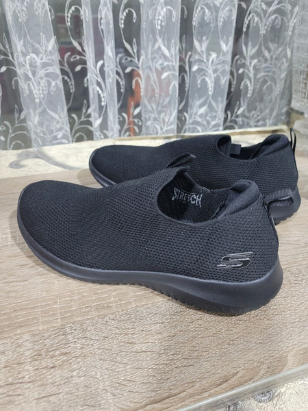 Кроссовки Skechers из Штатов
Кроссовки Skechers

Из штатов
Кроссовки S
