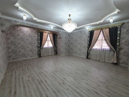 Продаётся 4х комнатная квартира на 3 - этаже. Гагарина