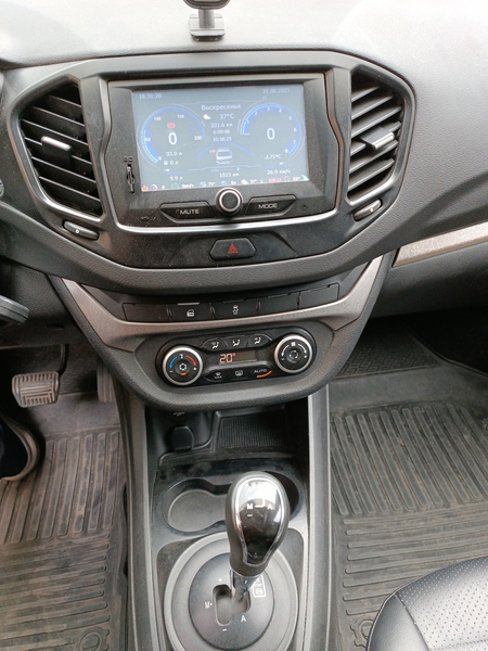 Продаю LADA VESTA седан Лада Веста 1.8 2016г.
