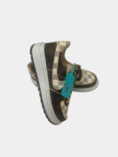 Красовка туркия NIKE/Luis viton