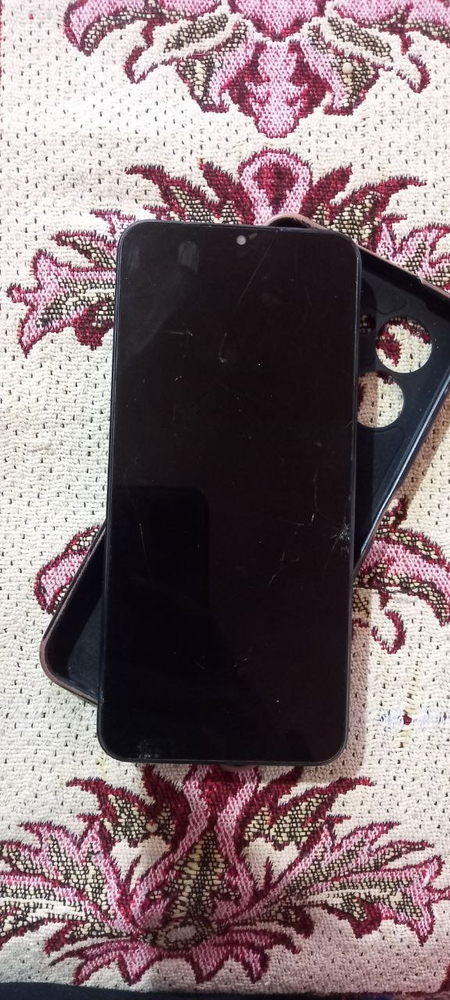 realmi s33 holati ideal