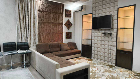 2х комнатная с ремонтом. 66 кв. 88 000$. Ц-12 , Лабзак (РА158290)