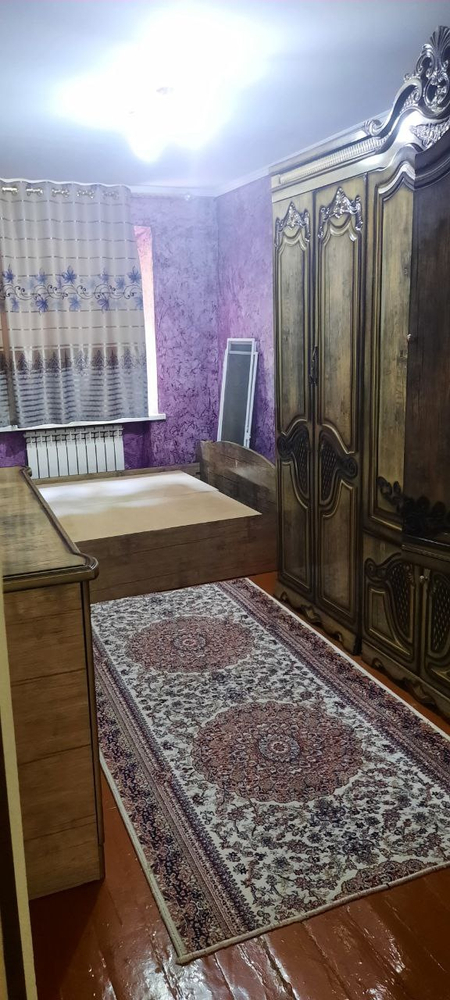 Срочно сдаётся квартира 2х ком в чирчике на питисотки 2 этаж