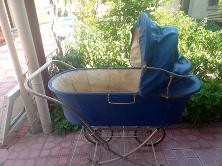 Комфортная детская каляска