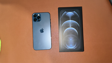 Продам iPhone 12 Pro Max 512Gb