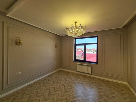 Продается Евродом Улица: Новомосковская Кишмиш  480м2