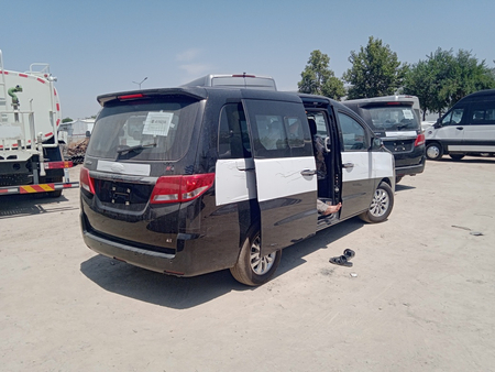 JAC M4 Mikroavtobuslar avtomat varyanti xozir bizda mavjud