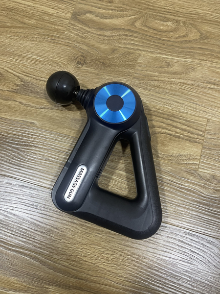 Продам массажер Massage Gun