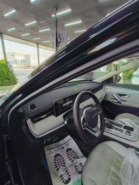Tayyor xollatda Jetour X70 Plus юқори қувват