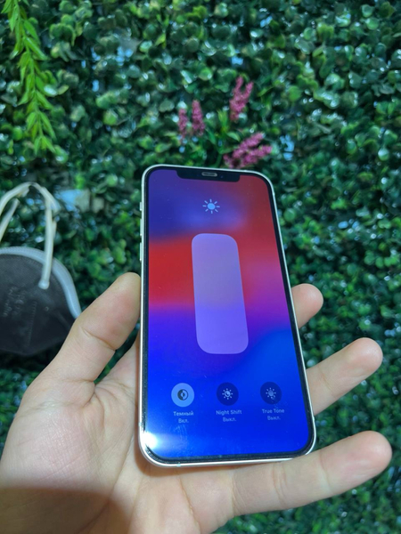 Iphone 12  128 ideal