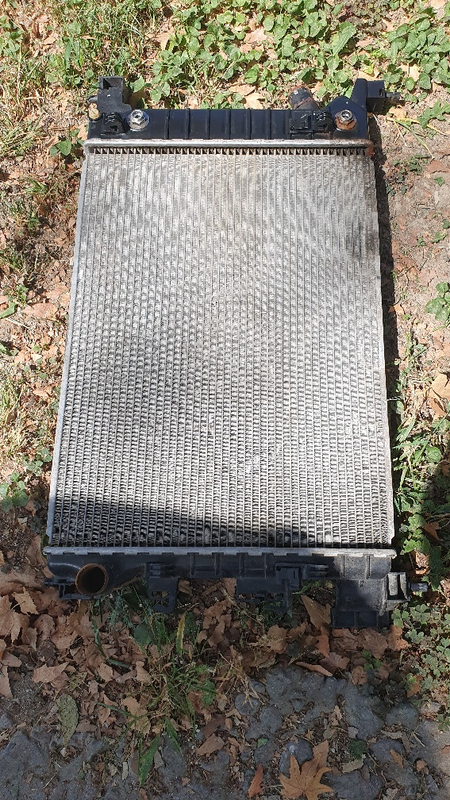 Radiator  sotiladi. Cobalt