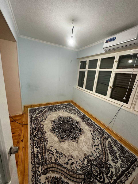 Продается 2-3/4/4. банк-й дом на Кара-Камыш 2/4. Мечеть Сирож солих