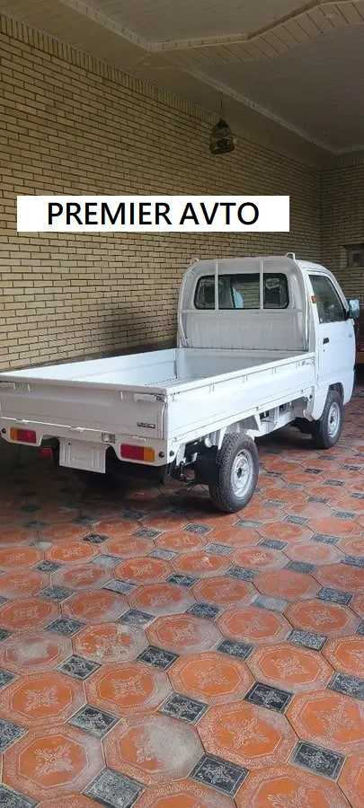 Labo hamyonbop narxda bolib tolashda harid qiling