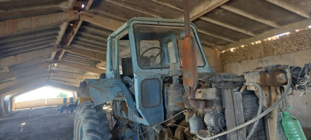 MTZ 80 sotiladi zor holatda balonlari yangi