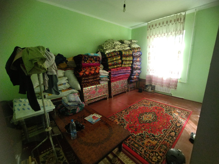 Продаётся коттедж в доль трассы В Юкори-Чирчикском районе
