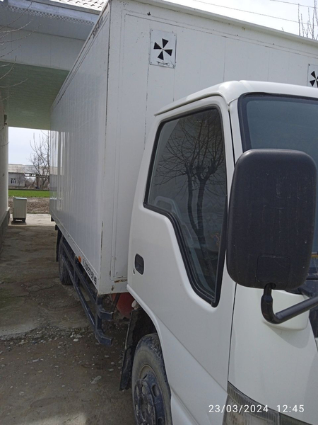 Gurzovoy isuzu sotiladi