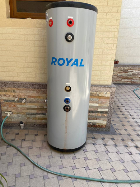 Продается Бойлер косвенный 300л. Royal.