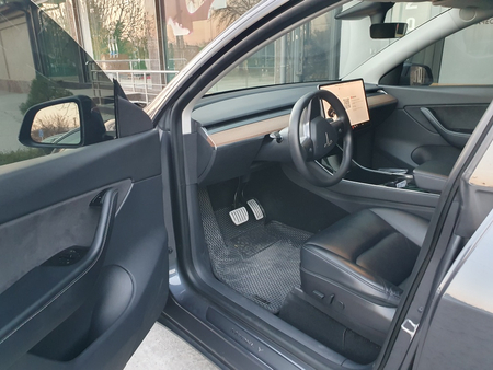 Tesla Model Y. Performens. Dual motor.2020. Yurgani 30000. Narxi 27900