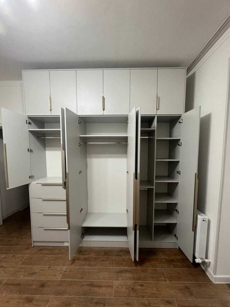 Срочно продается 2х комнатная квартира в центре  (МНМ)