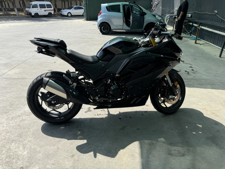 Moto sotiladi 400kub
