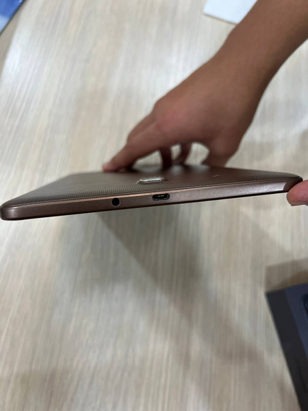 Планшет samsung galaxy TAB E