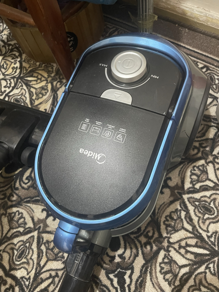 Пылесос Midea MKY18C