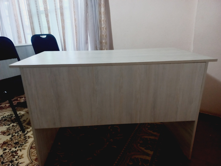Продаётся школьные парты и стулья для