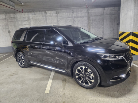Kia Carnival Full
