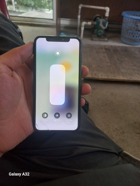 iphone 11 po srocno