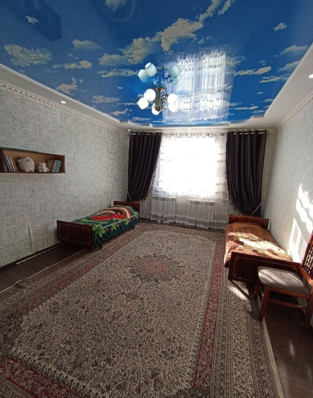 Аренда комнаты  для парней без маклер