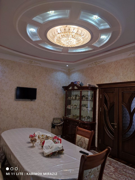 Nazarbek xarakat Masjid kochada ozimizani uy 3 yarim sotuv 6 ta xona