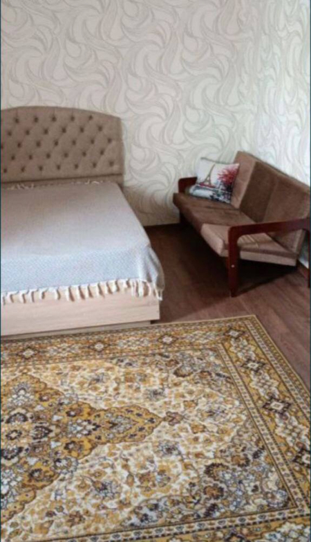 Продается квартира Бобура 2/2/2 кирпич 45м2