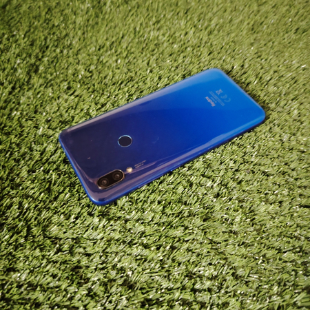 Redmi 7 sotiladi 64Gb