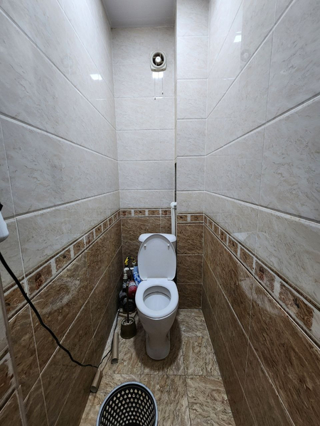 2 xonali kvartira sotiladi