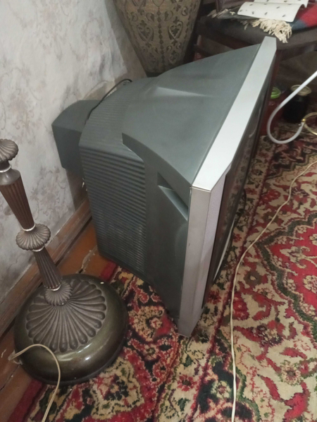 Телевизор LG FLATRON