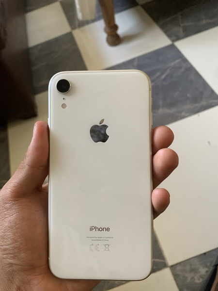 Iphone xr 64 feis id ishlidi tel hali ochilmagan 78 yomks