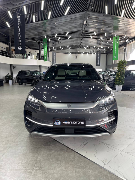 BYD TANG. 2022 года Full flagship 4wd