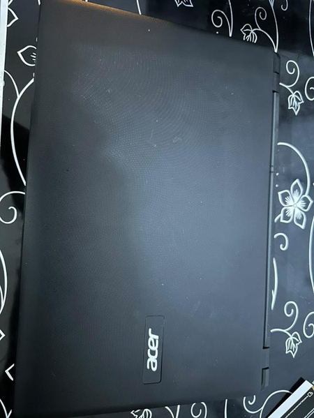 Acer notebook sotiladi