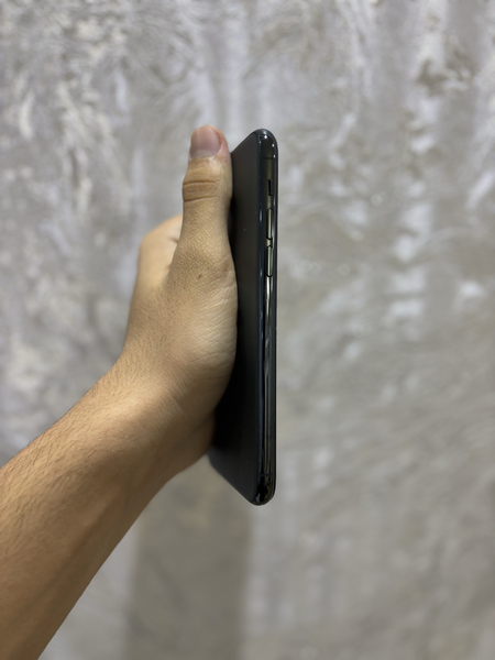Продам iPhone 11 Pro