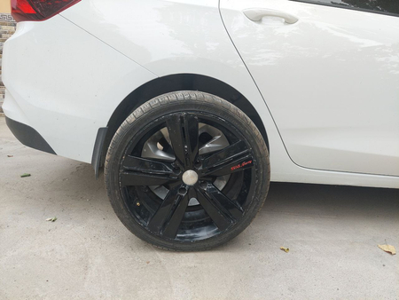 215/40 R 18 DURATURON. MOZZO sport