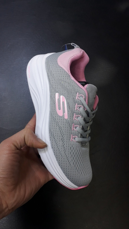 Skechers Air-Cooled Memory Foam®.