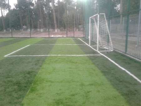Mini stadion qurilushi
